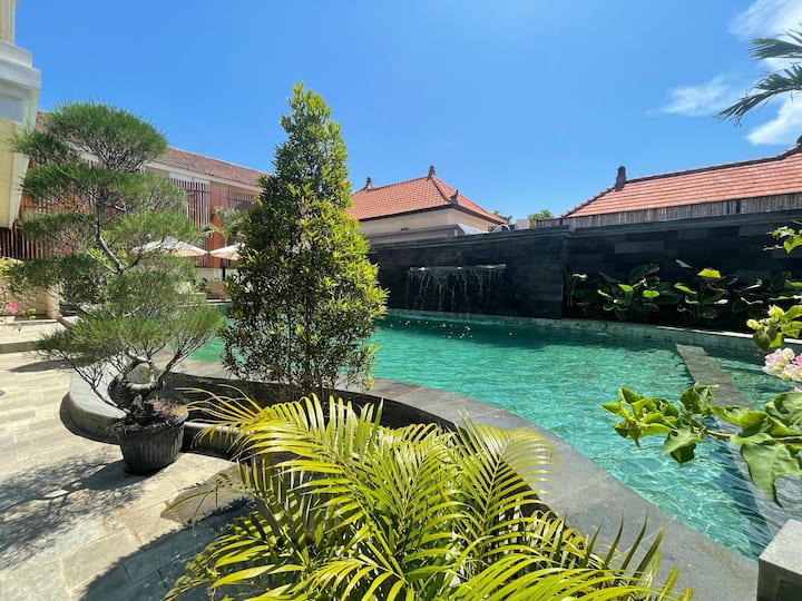 Appartement Neuf Sur Sanur Dans Complexe Hotelier - Sanur