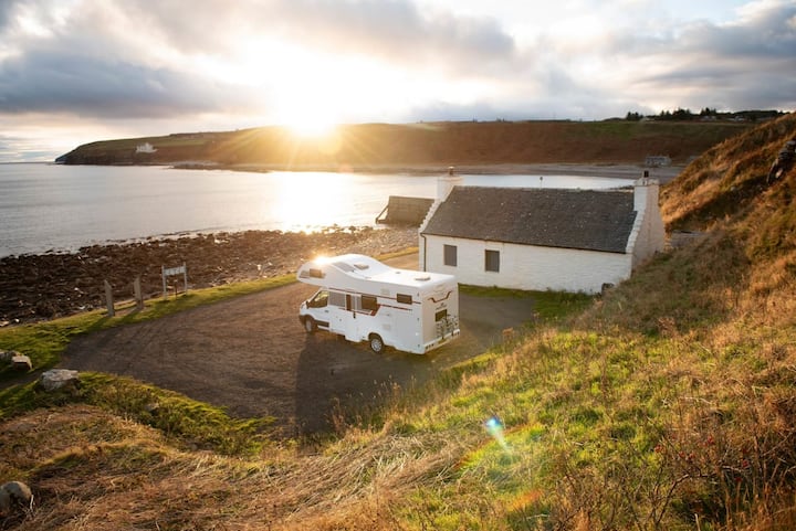 3 Double Bed Motorhome For Hire On The Nc500. - Dornoch