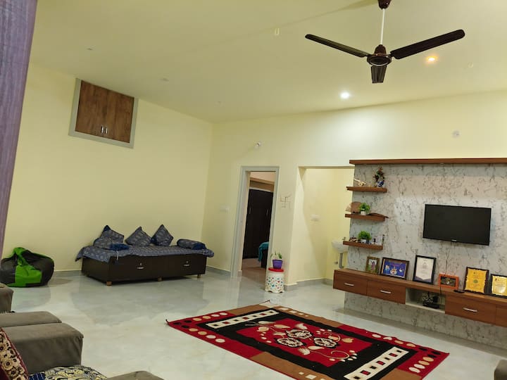 Mullayanagiri Service Apartment - Chikmagalur