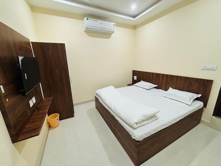 Rooms In Rishikesh - Rishikesh