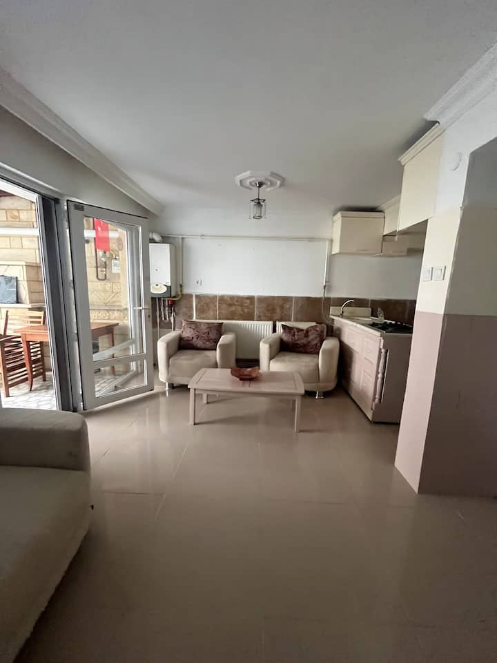 Villa Yazlık Günlük Kiralık Sakin Yerde - Silivri