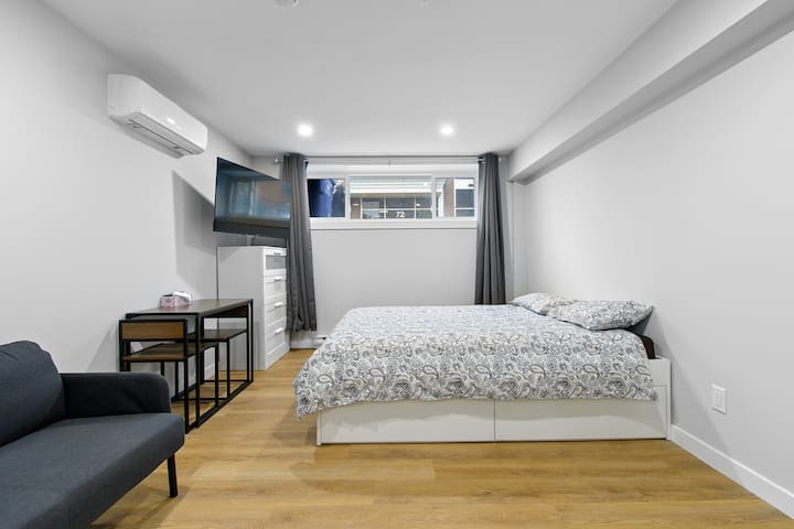 Down Town Location Brand New #3 - Gatineau