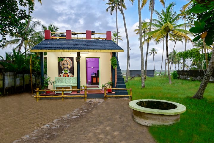Popular Spot For Couples And Solo Travelers. - Kodungallur