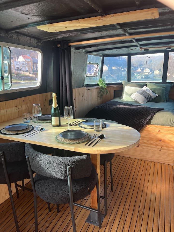 Bull' Expérience : Dormez Au Rythme De La Meuse - Charleville-Mézières