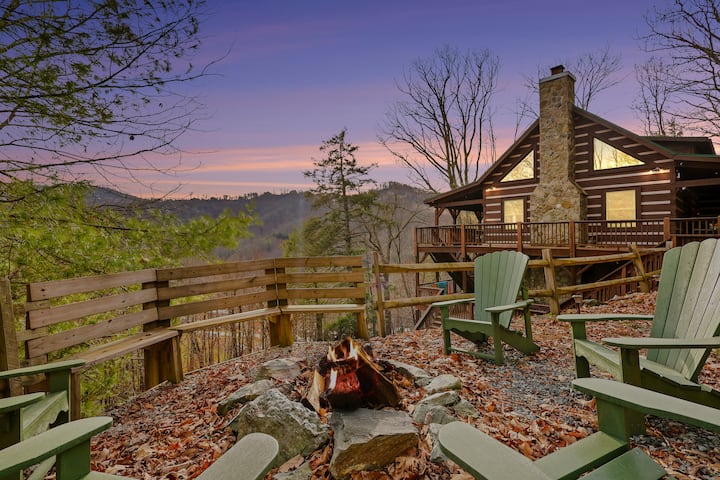 Cabin On 6 Acres, Views, Hot Tub + Fire Pit, Games - Banner Elk, NC