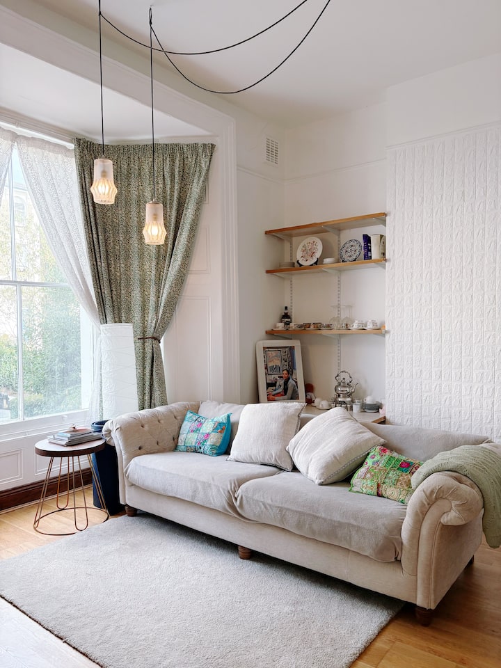 Large, Bright & Stylish 1br Apt In Ealing Broadway - Harrow