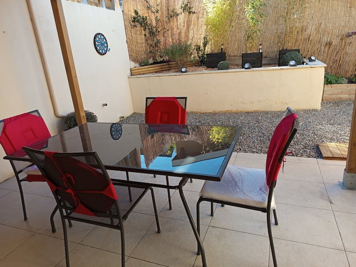 "Résidence Des 4 Saisons" Rdc Terrasse Et Jacuzzi - Decazeville