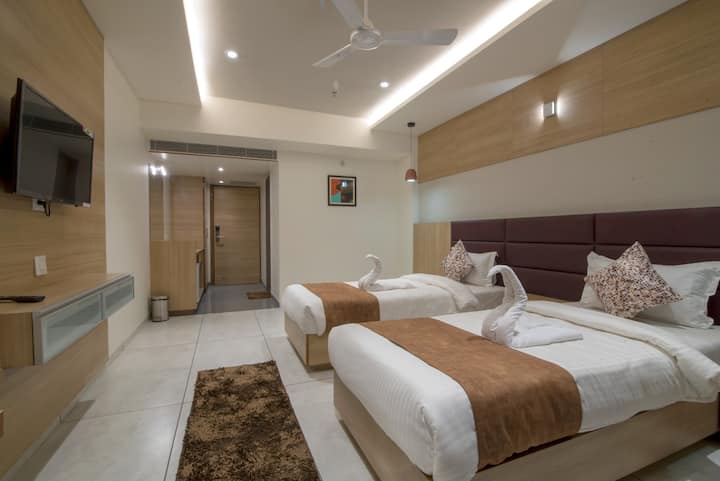 Deluxe Twin Room - Ahmedabad