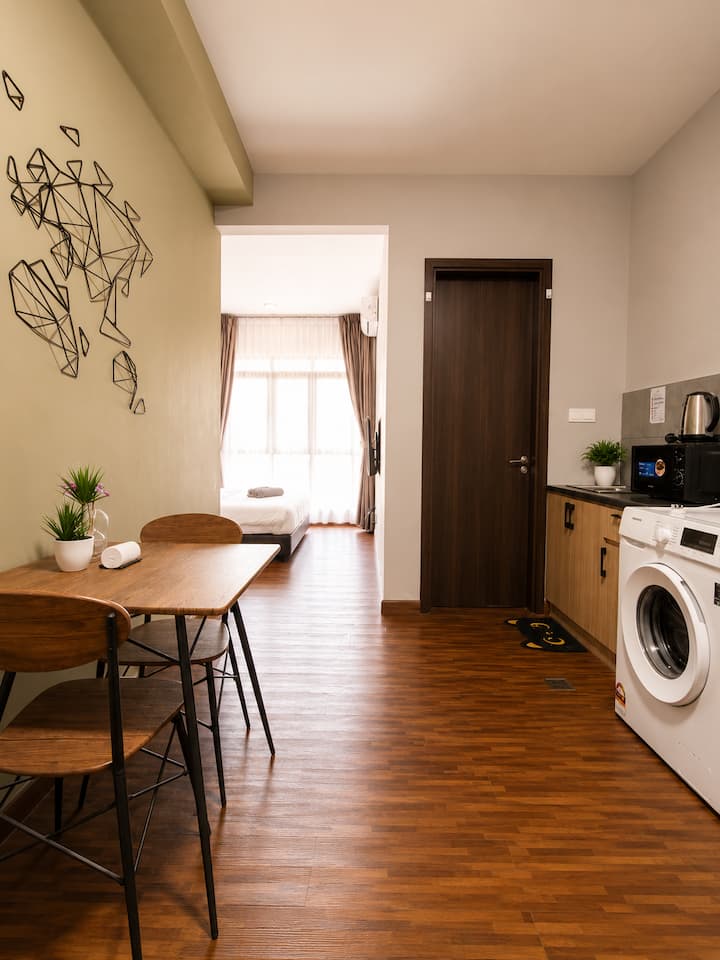 K Avenue By Tiara • Cozy King Studio • High Floor - Putatan