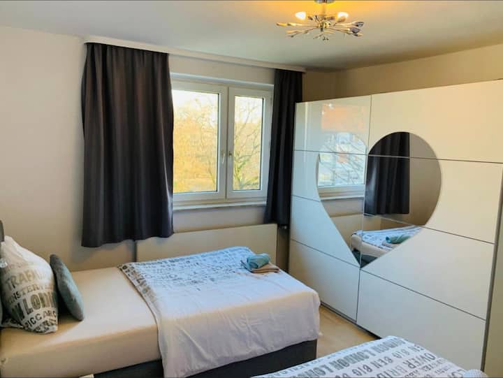 Big City Apartment With Living Room And Balcony - Hanover
