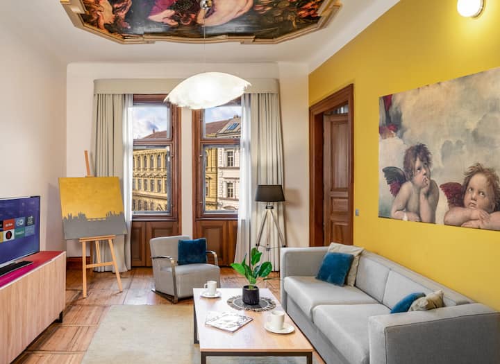 Two Bedroom Apartment With Balcony - The Art House - Prague