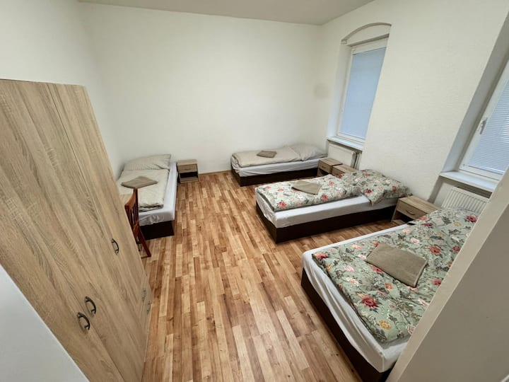 Apartmán V Karlových Varech V Ulici Dlouhá - Karlovy Vary