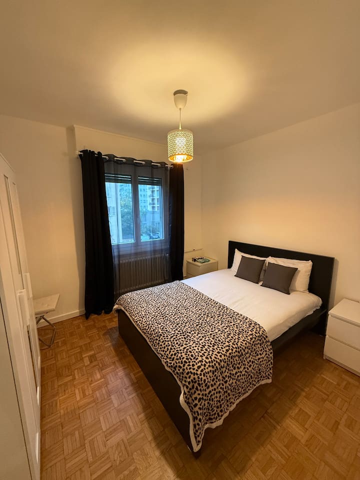 Chambre Confortable Proche Du Centre Et Aeroporto - Ginebra