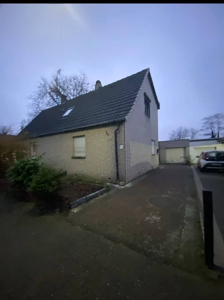 Delmenhorst: Haus Für 8 Monteure - Delmenhorst