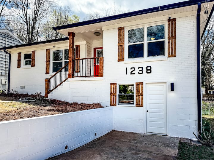 Modern Retreat Near Downtown & Airport - Atlanta, GA