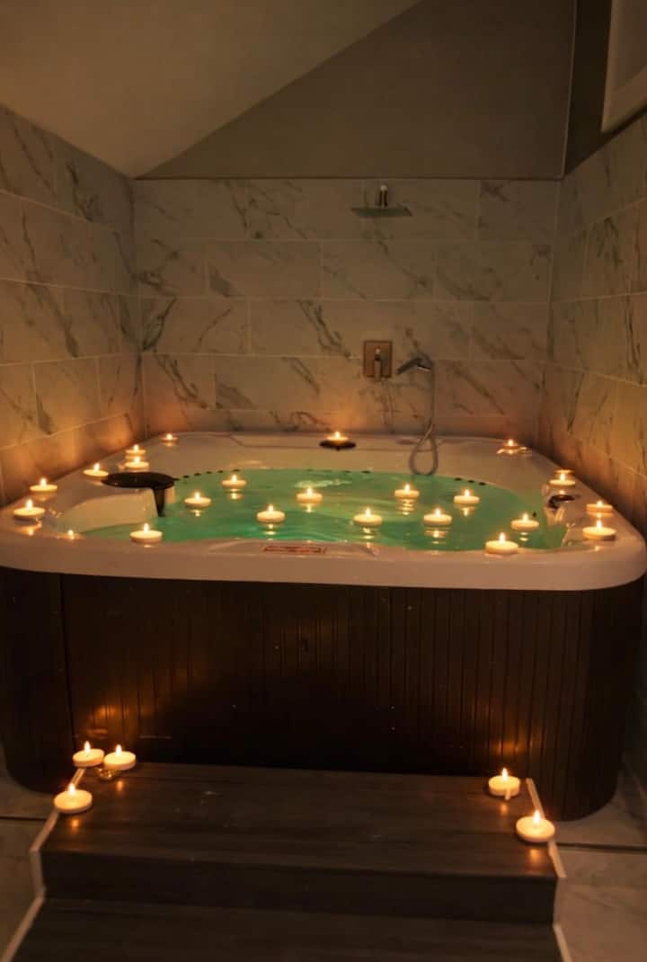 Private Hot Tub Hideaway One&only Garage Spa Stay - Garden City, NY