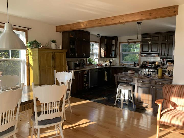 Belle Maison Champêtre Et Chaleureuse - La Tuque