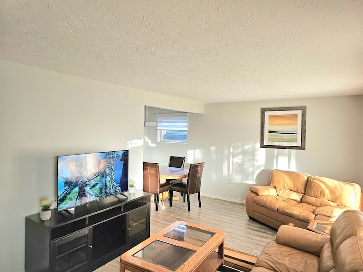 Kirvia's Retreat "Entire Home" 8 Minutes To Wem - Edmonton