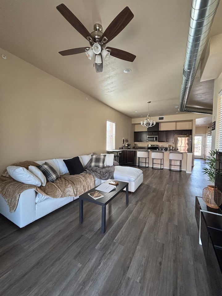 Sonoma Luxury Villa - Las Cruces, NM