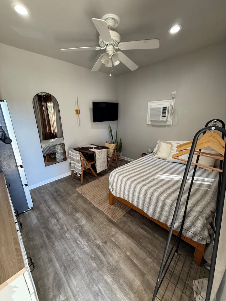 Cozy Guest House – Near Fsu, Trails, & Airport. - Tallahassee, FL