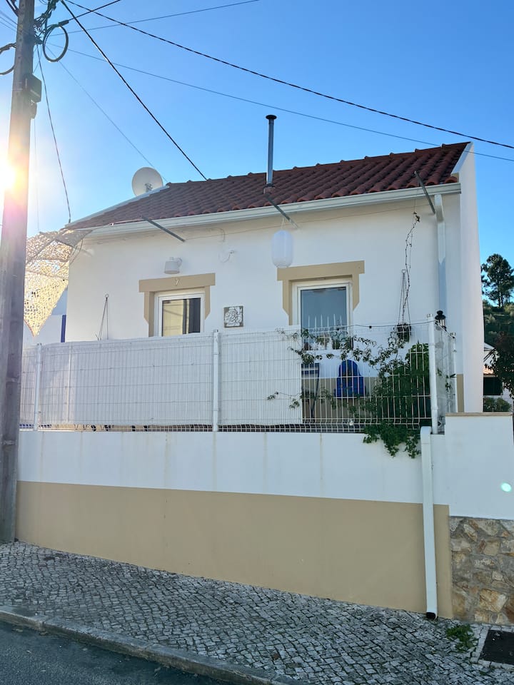 Maison Dans Un Beau Village Portugais - Azambuja