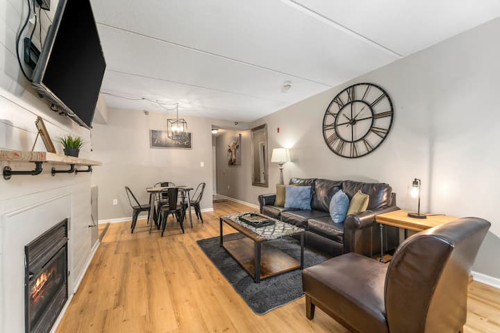 Gt 206 - Indoor Pool & Hot Tub. Close To Downtown! - Gatlinburg, TN