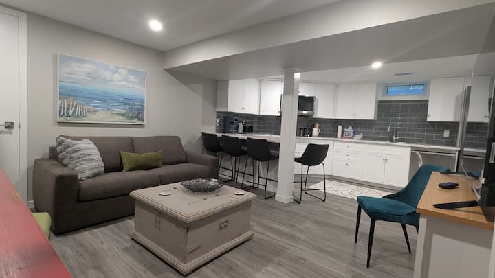 Cozy North End Haven: Furnished 2br Mid-term Stay - St. Catharines