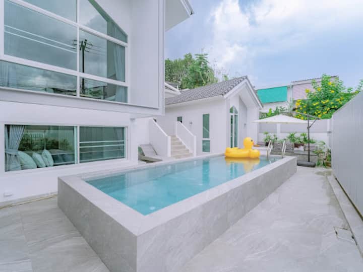 长康路老城四卧地中海风格别墅 预定三天送接机 / 一站式服务 - Saraphi