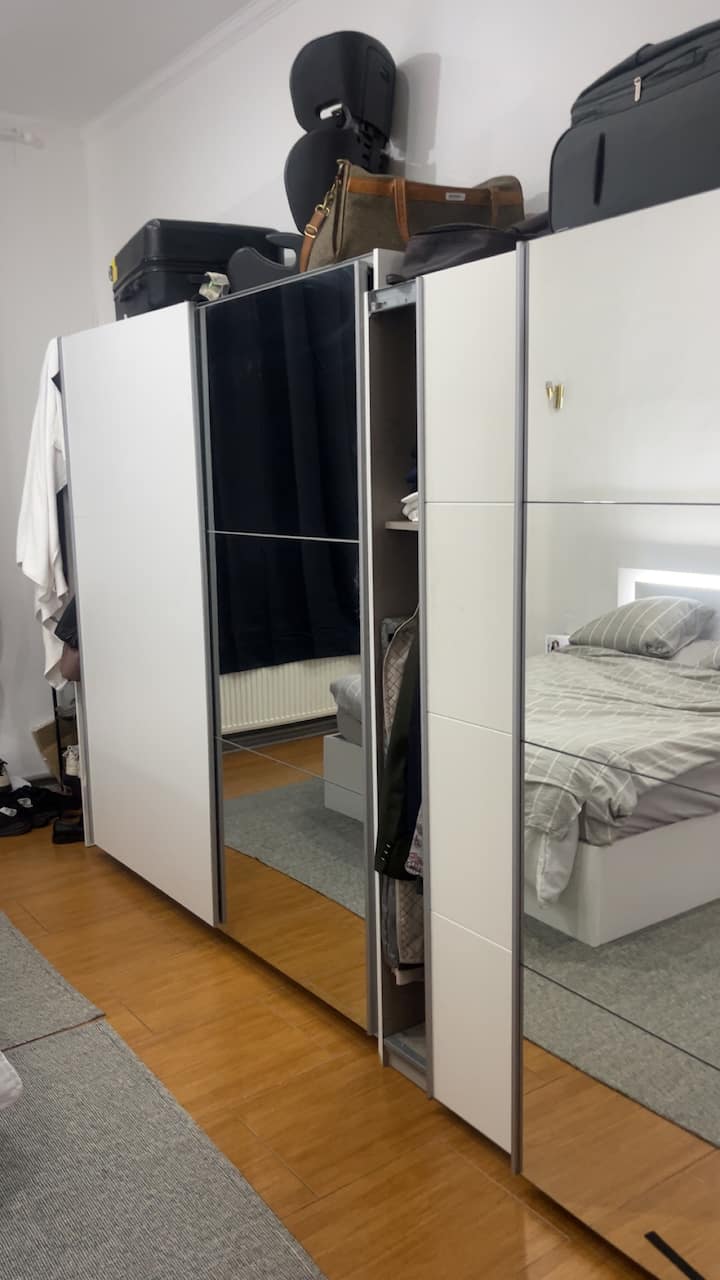 Apparemment En Plein Cœur De Bruxelles - Brussels