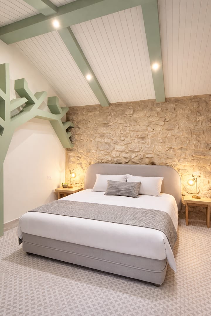 Boreas Retreat · 6 Rooms · Spa · Pool · Dining - Lebanon
