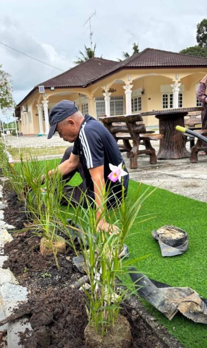 Homestay Ummi
The Kampung & Heal - Benut