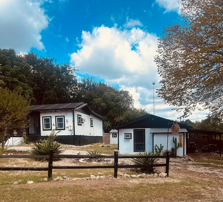 Buck&jojo Cabins - Lake Whitney, TX