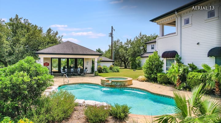 Hill Country Estate For Office, Events Or Retreats - Lake Travis, TX