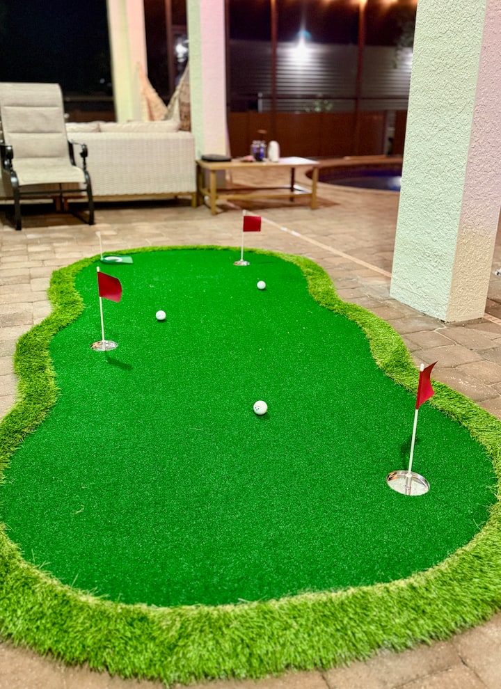 Blue Lagoon Villa~heated Pool•mini-golf•pool Table - Lehigh Acres, FL