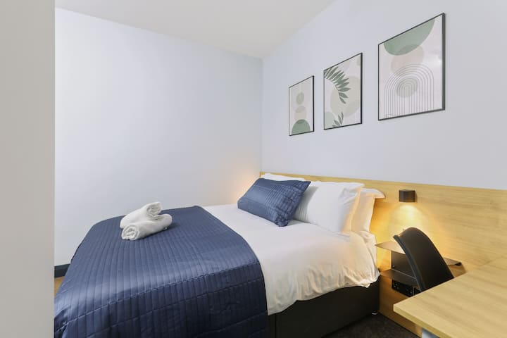 Studio Apartment - Deluxe - Newcastle upon Tyne