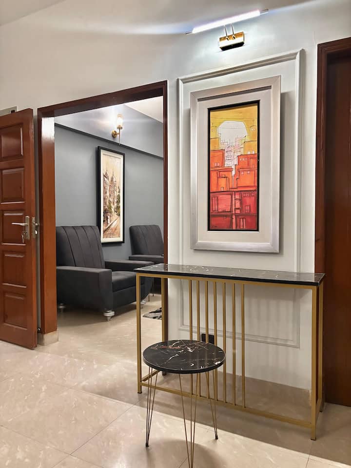 Laid-back Luxury – 2br Dha Phase 8 Apartment - Karachi