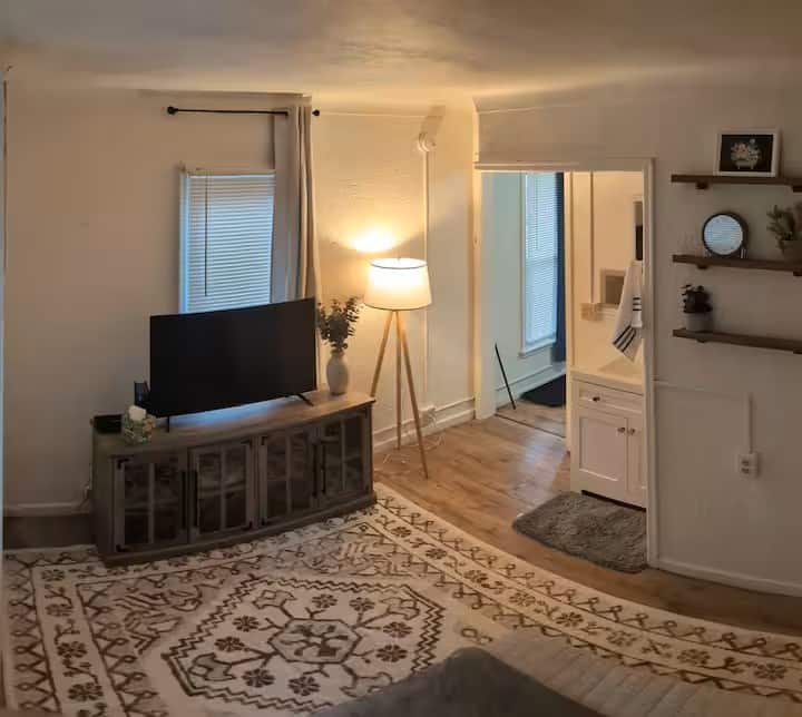 Cozy Efficiency In Bg - Bowling Green, OH