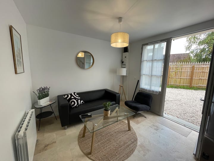 Appartement + Parking Au Calme Dans La Verdure - Guyancourt