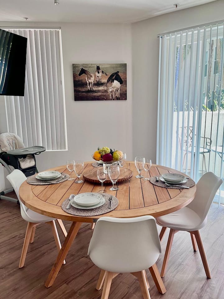 Serene 2bd Near The Marina W/ Pool, Gym & Garage - Marina del Rey, CA