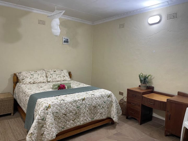 Woodland Cottage At Cedar House - Malawi