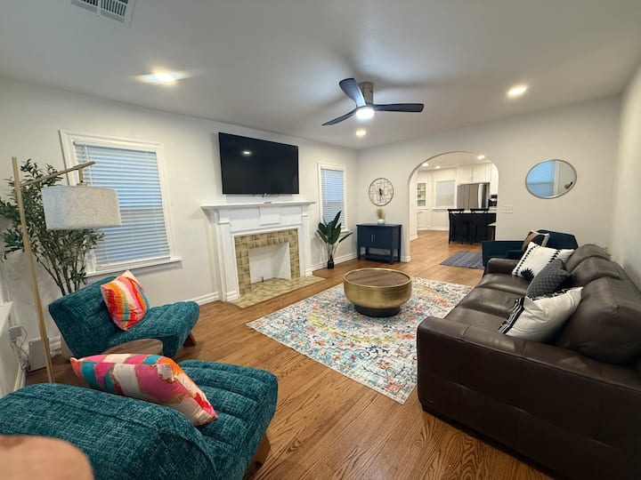Modern Historic Home Near Ou Med And Va - Deep Deuce - Oklahoma City