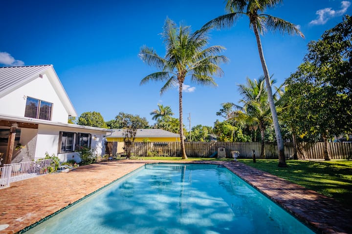 Private Family Retreat With Pool In Boynton Beach - 博因頓海灘
