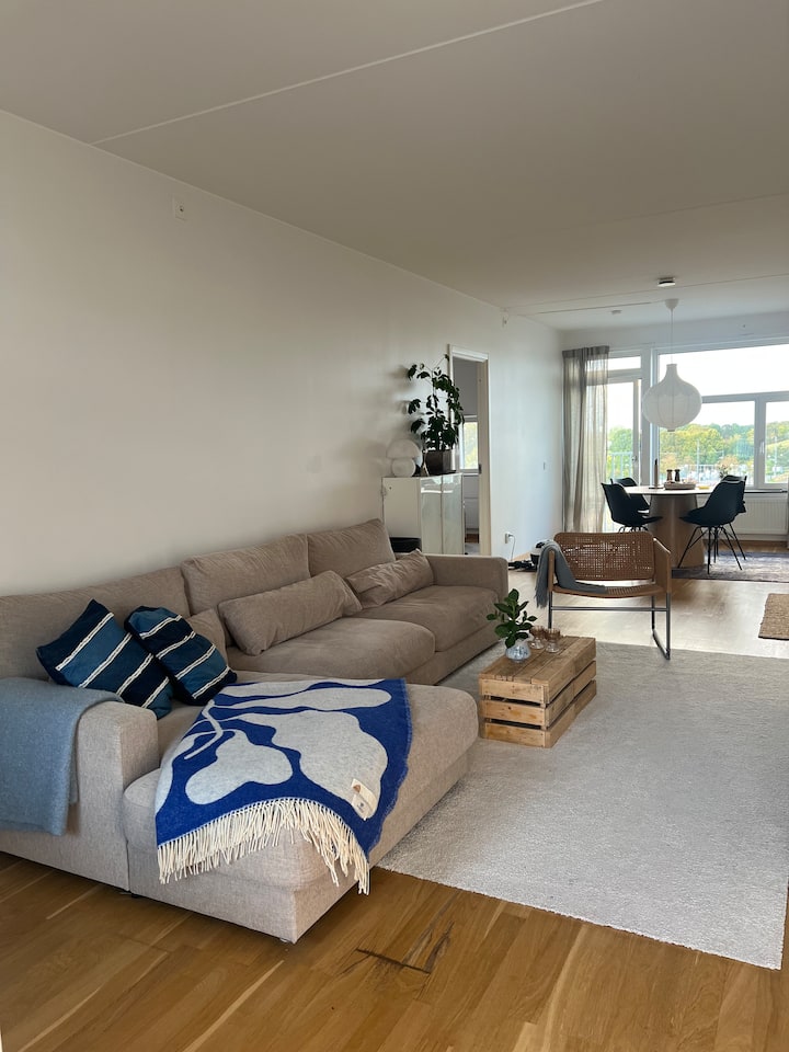 Mysig 2:a Nära Hyllie/ Köpenhamn - Malmö