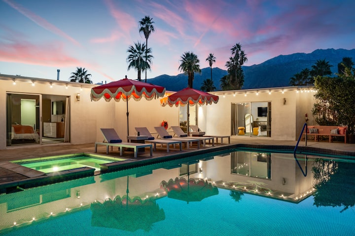 Ms Parker, 5br 4ba Spacious Midcentury Retreat - Palm Springs, CA