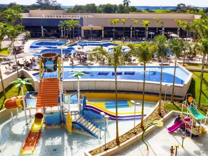 Apartamento Em Olímpia Para Curtir Com A Família! - Olímpia