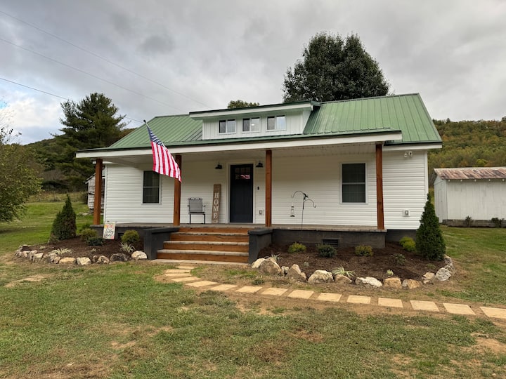Mamaw's House - Watauga Lake, TN