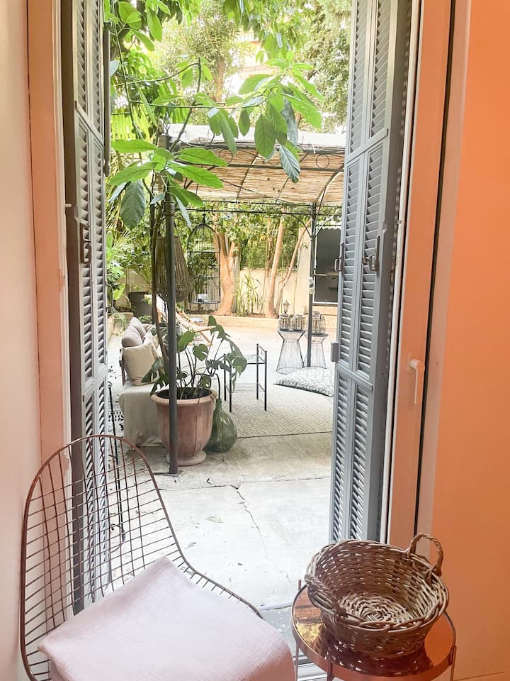 Comme Une Maison En Ville Avec Jardin Cœur De Nice - Nice