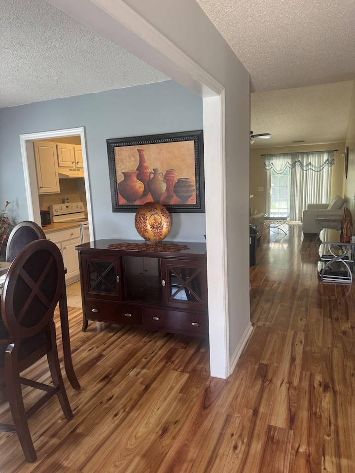 Home In Greenville - Greenville, NC
