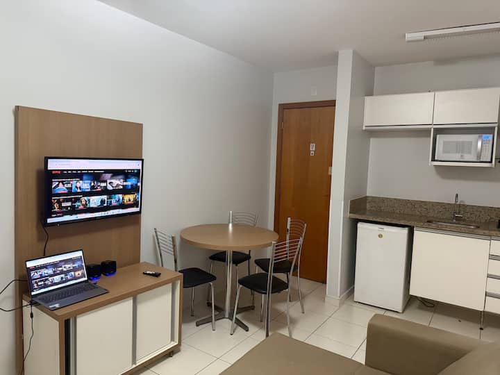 Apto Com Varanda E Lazer Completo Em Caldas Novas - Caldas Novas