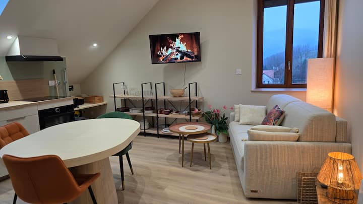 Appart 37m² T2 + Garage, à 2km De La Douane Suisse - Jougne